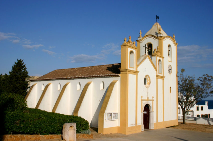Church of Nossa Senhora da Luz | Portugal Travel Guide Photos